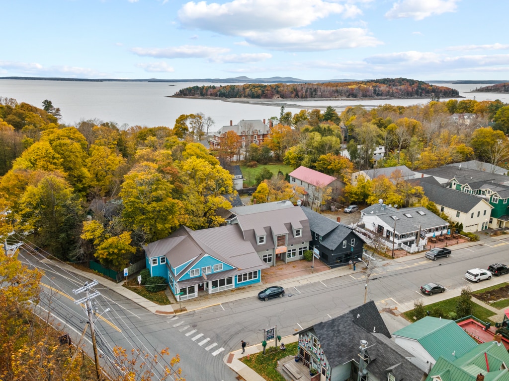 141 Cottage St Bar Harbor Me 04609 Loopnet