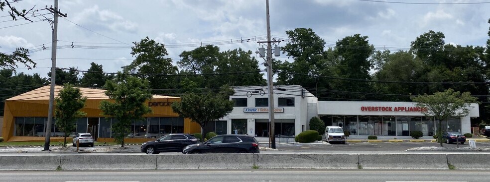 695-703 N State Rt 17, Paramus, NJ 07652 - Retail for Sale | LoopNet