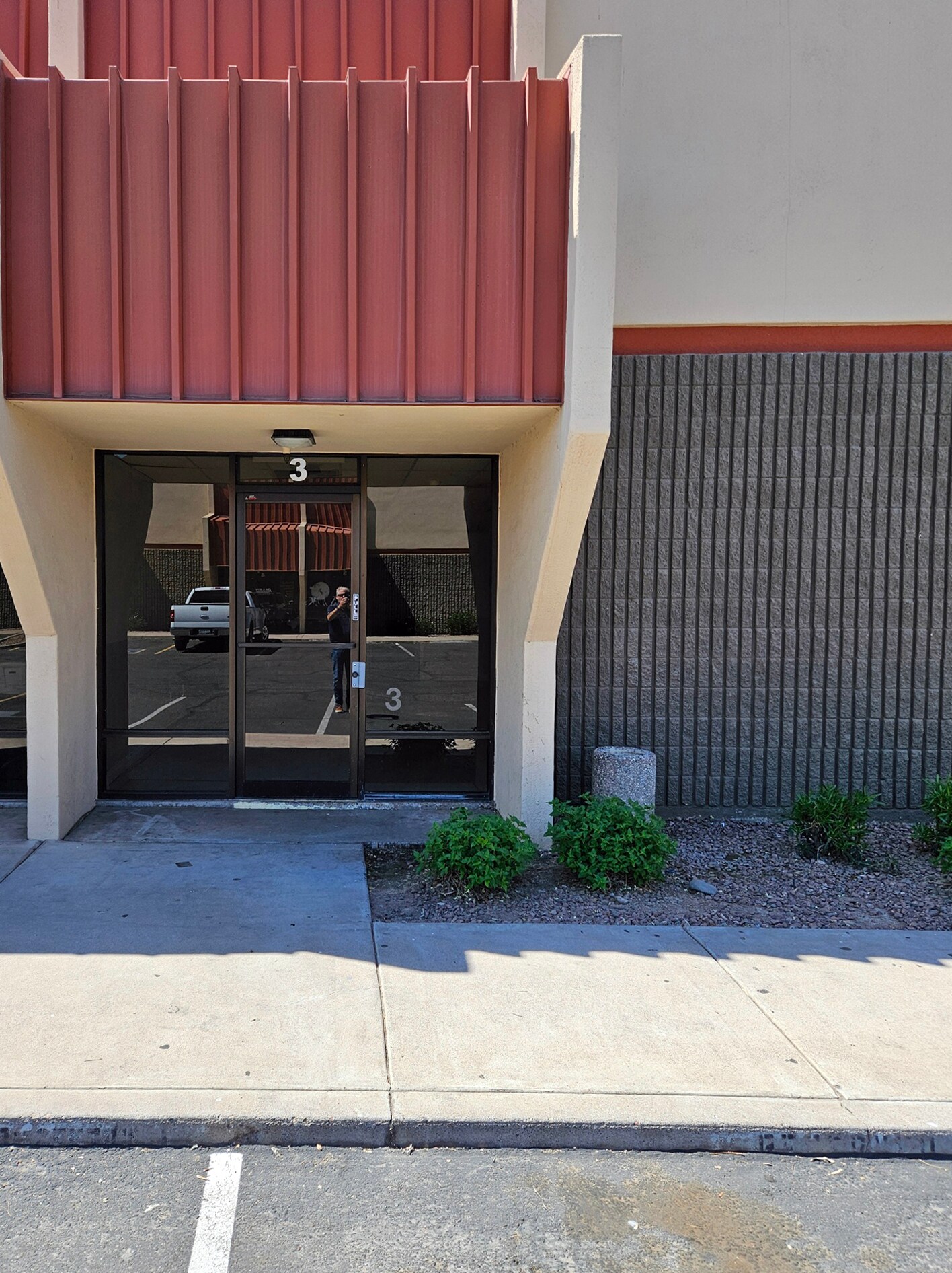 5420 W Camelback Rd, Glendale, AZ 85301 - Camelback Commerce Center ...