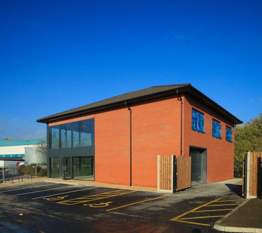 Unit C Broadgate Business Park, Oldham, OL9 0JA | LoopNet Unit C Broadgate Business Park, Oldham, OL9 0JA | LoopNet