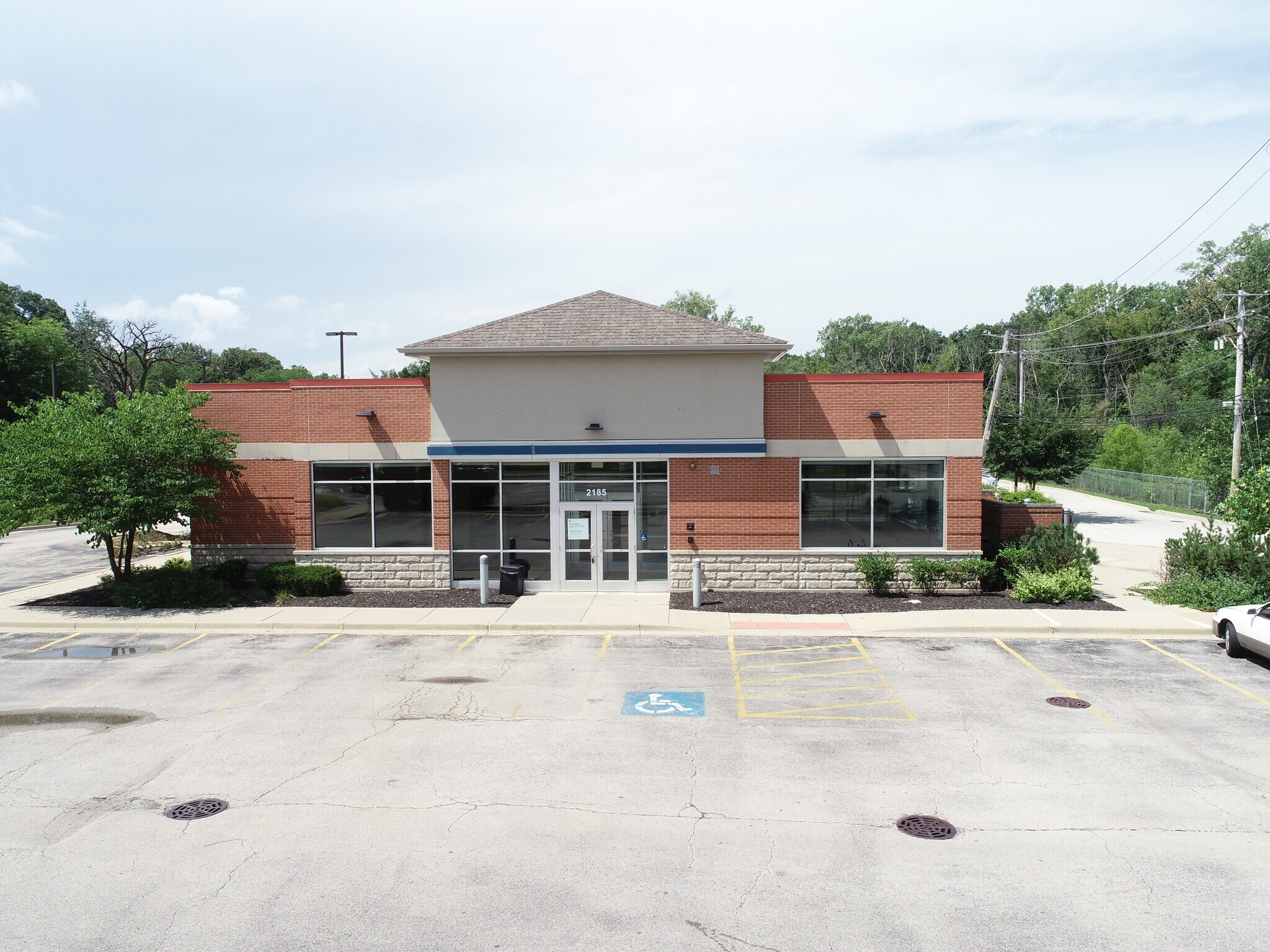 2185 Roosevelt Rd, Wheaton, IL 60187 | LoopNet