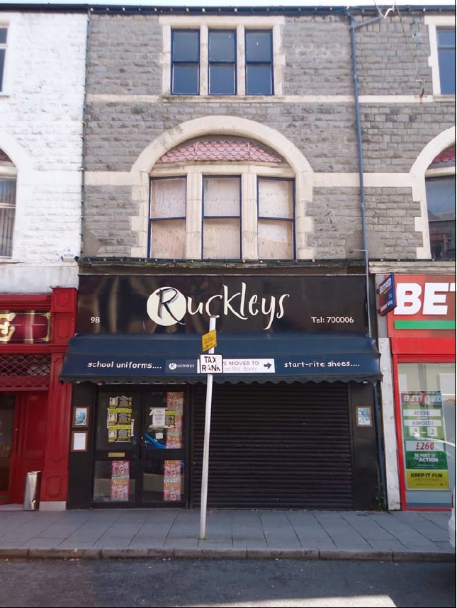 98 Holton Rd, Barry, CF63 4HJ | LoopNet