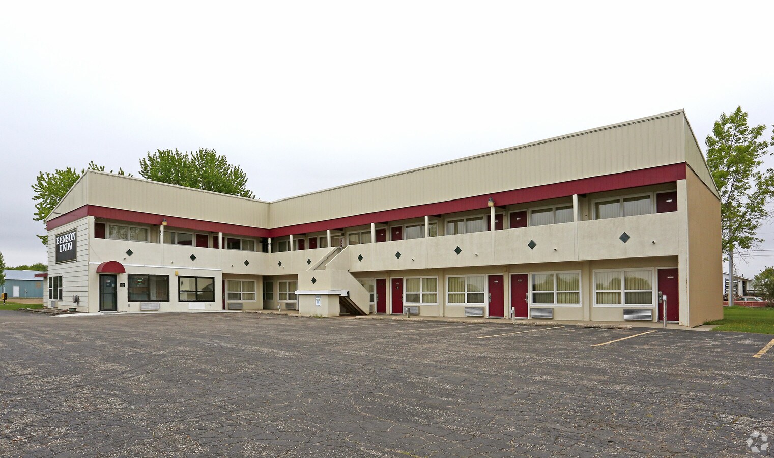 600 22nd St, Benson, MN 56215 | LoopNet