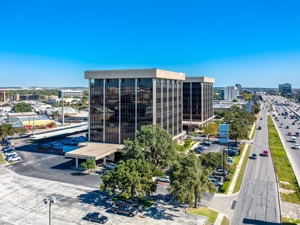 909 NE Loop 410, San Antonio, TX 78209 | LoopNet