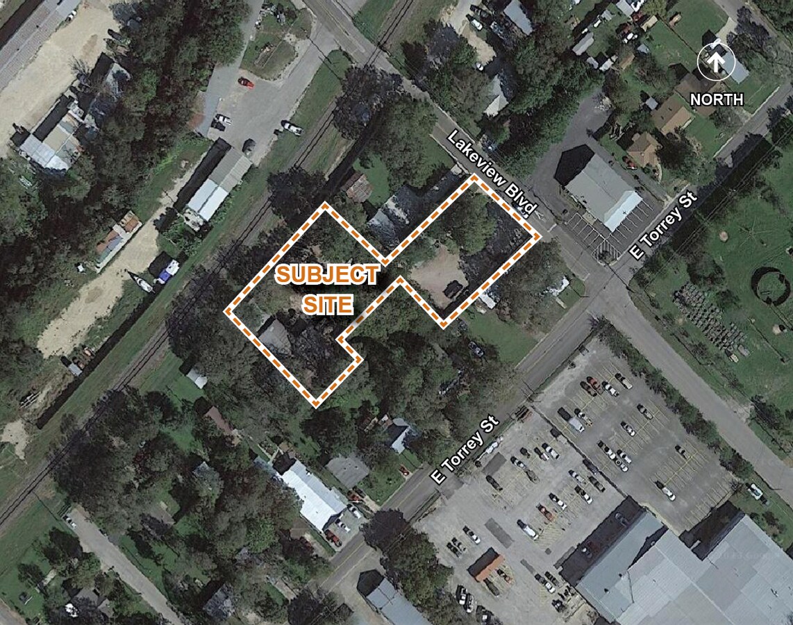 842 Lakeview Blvd, New Braunfels, TX 78130 | LoopNet