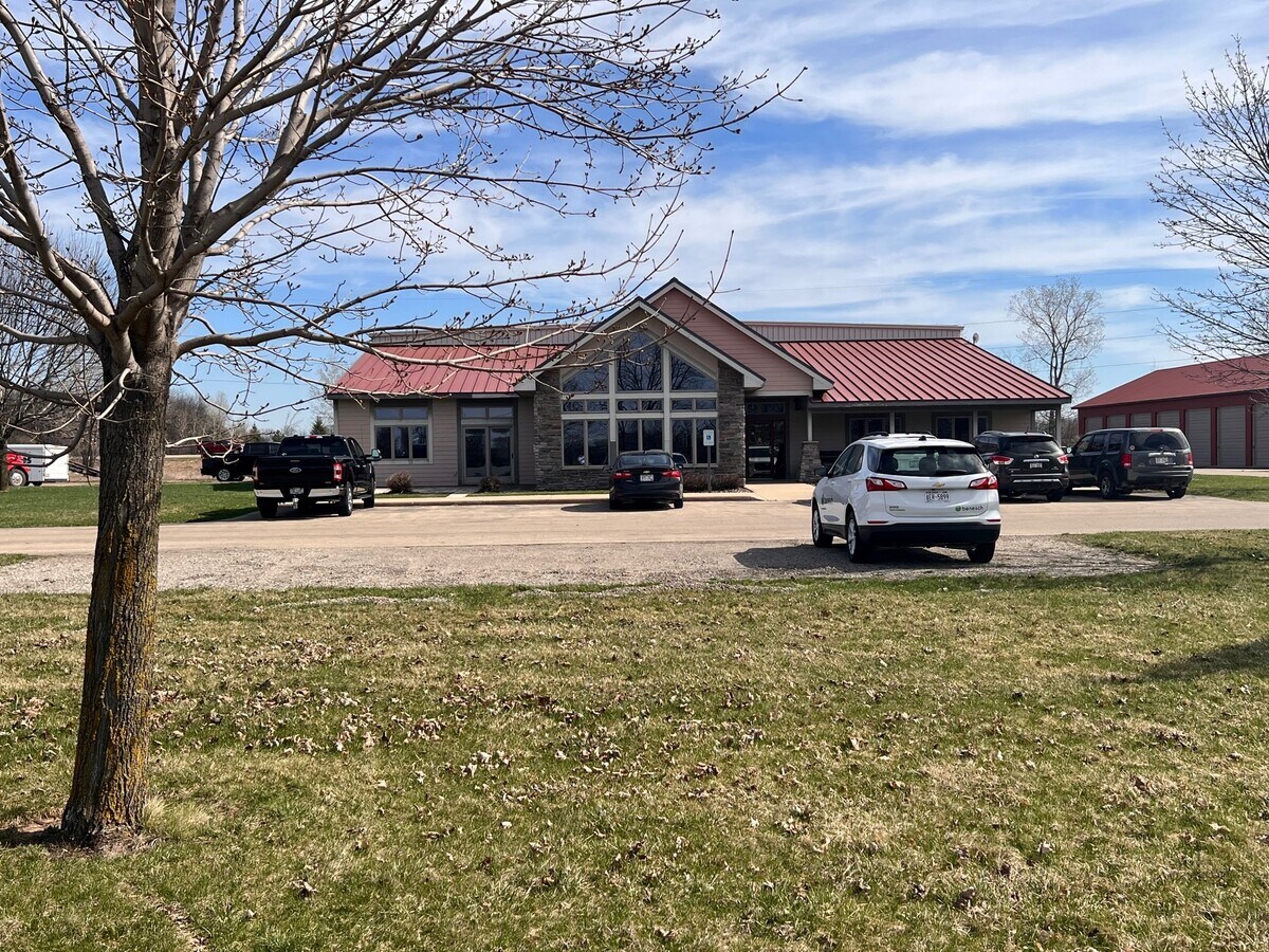 4614 Red Fox Rd, Oshkosh, WI 54904 | LoopNet