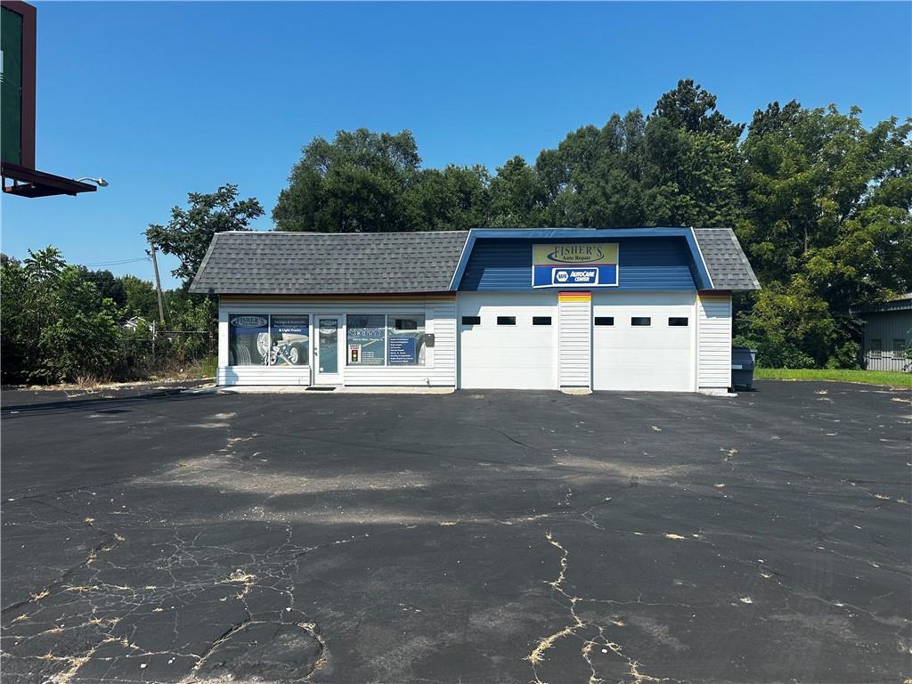1905 N Main St, Decatur, IL 62526 | LoopNet