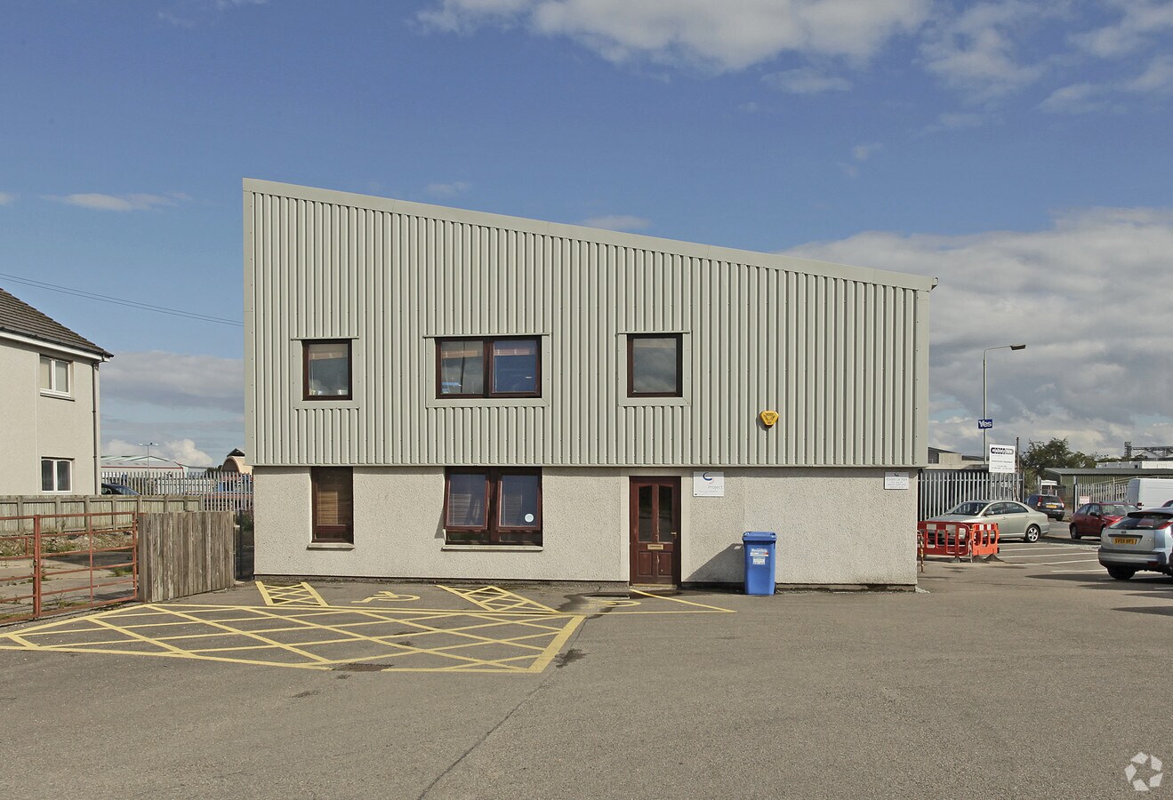 40 Longman Dr, Inverness, IV1 1SU | LoopNet