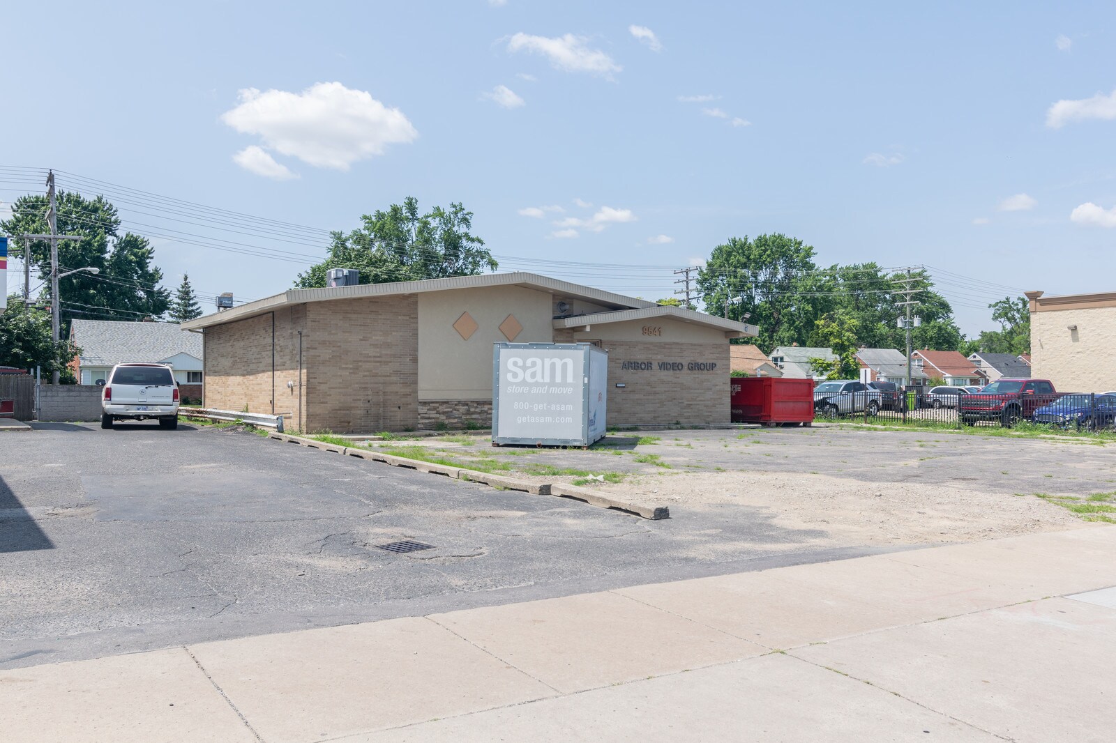 9541 Telegraph Rd, Redford, MI 48239 - Retail for Lease | LoopNet