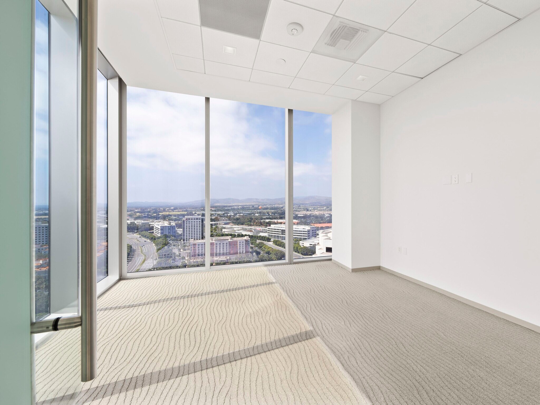 200 Spectrum Center Dr, Irvine, CA 92618 - Spectrum Center | LoopNet