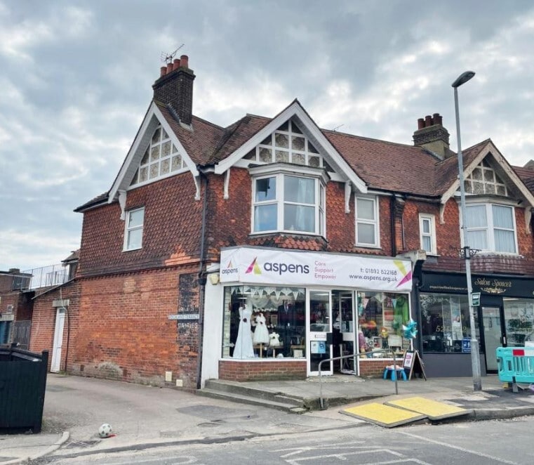 7-9 Brassey Ave, Eastbourne, BN22 9NH | LoopNet