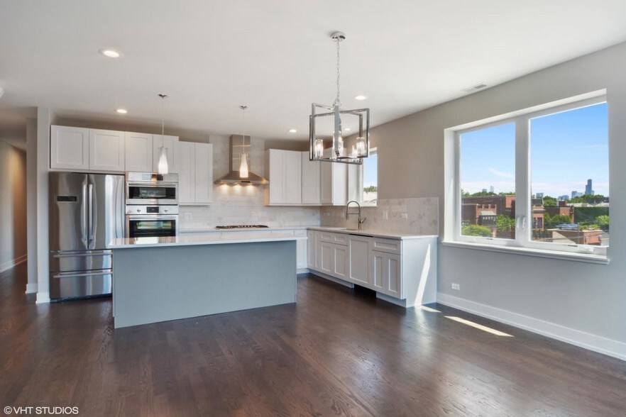 2745 N Ashland Ave, Chicago, IL 60614 | LoopNet