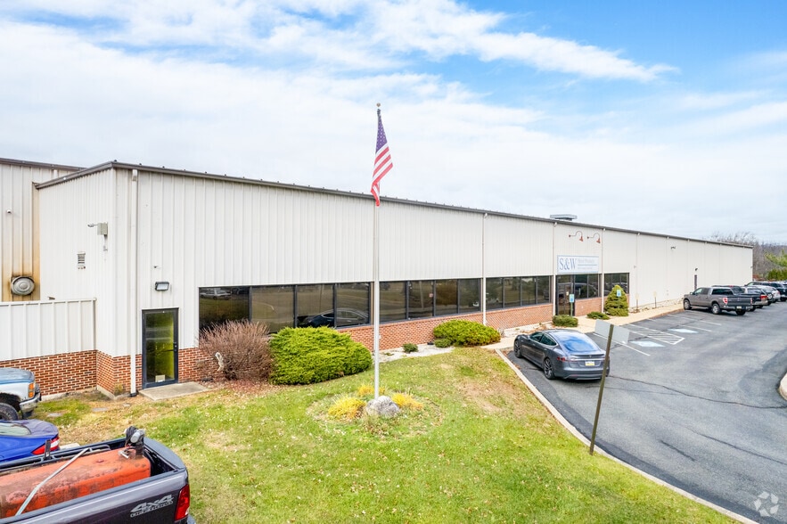 441 County Line Rd, Gilbertsville, PA 19525 | LoopNet