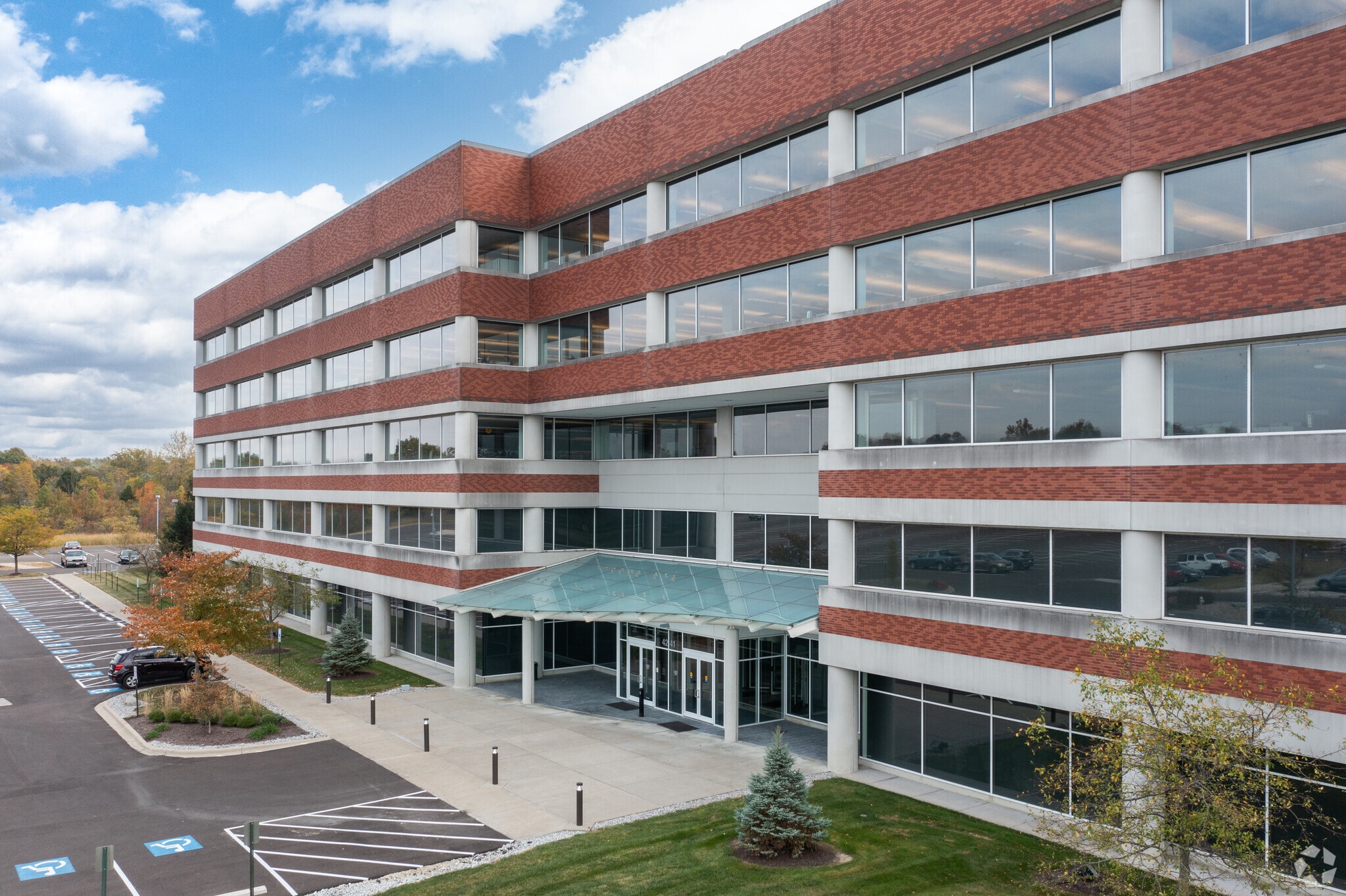 4241 Irwin Simpson Rd, Mason, OH 45040 - Office for Lease | LoopNet