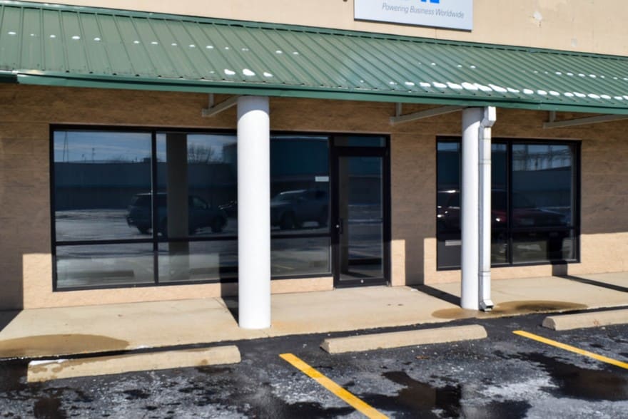 2950 N Water St, Decatur, IL 62526 | LoopNet