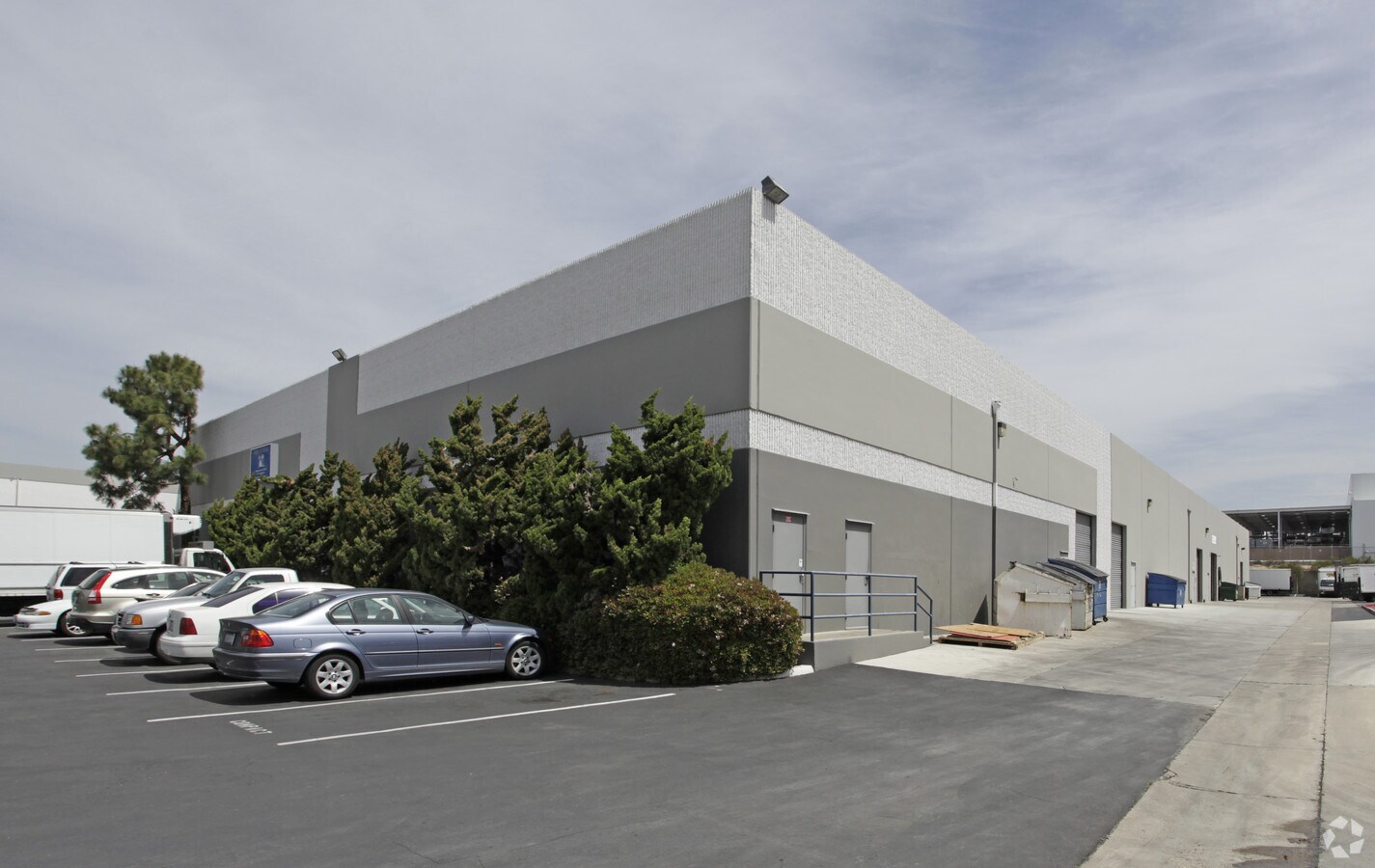 9673-9681 Distribution Ave, San Diego, CA 92121 | LoopNet