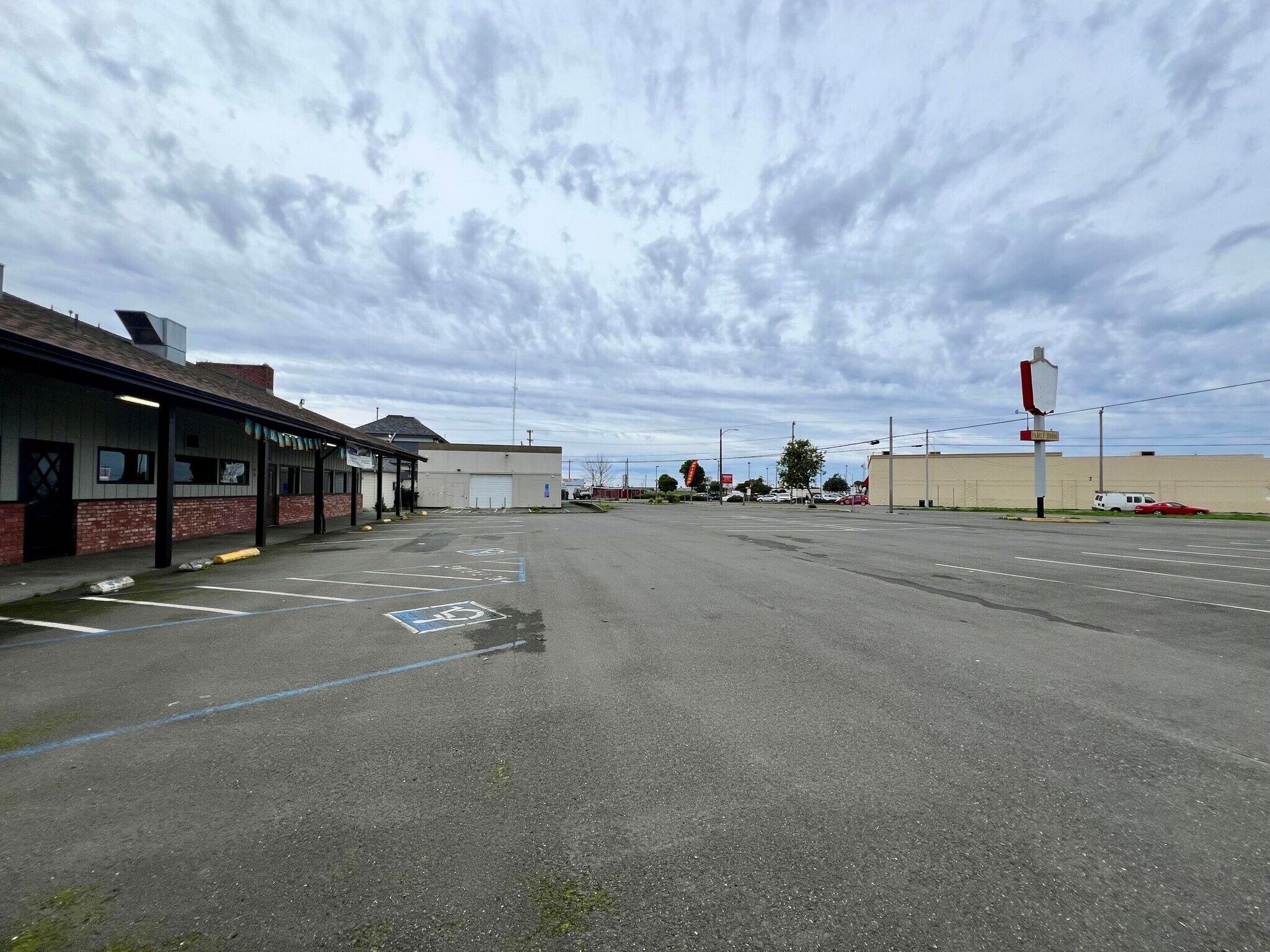 215 W 7th St, Eureka, CA 95501 - Retail for Sale | LoopNet