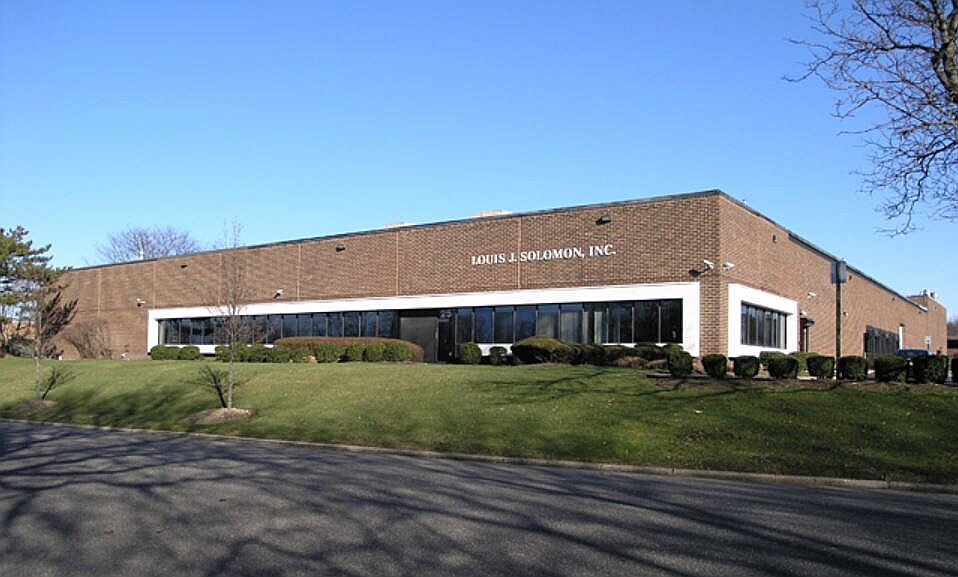 25 Ranick Rd, Hauppauge, NY 11788 | LoopNet