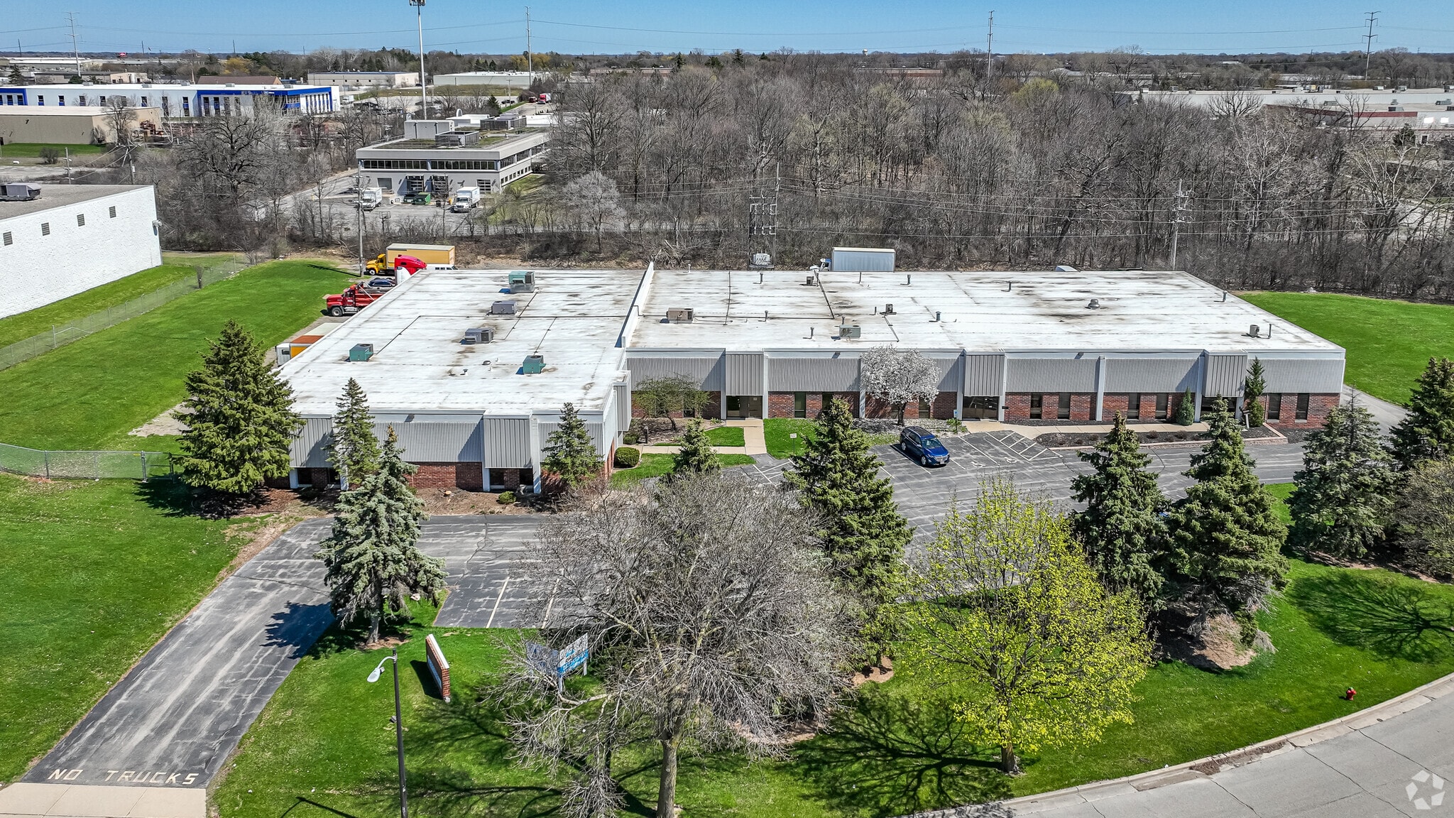 7832-7834 N Faulkner Rd, Milwaukee, WI 53224 | LoopNet