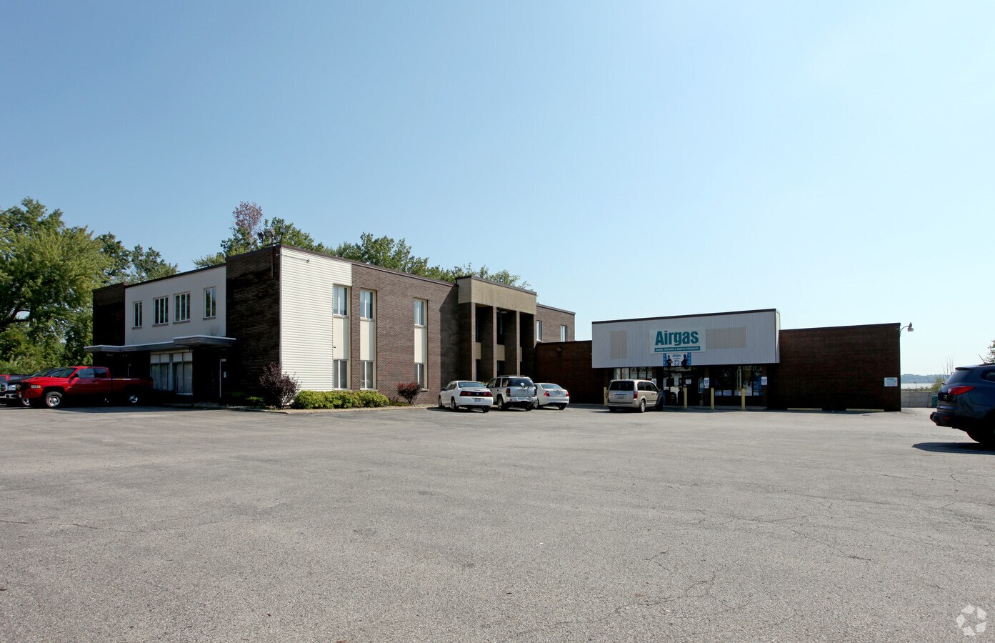 1055 N Meridian Rd, Youngstown, OH 44509 - Property Record | LoopNet