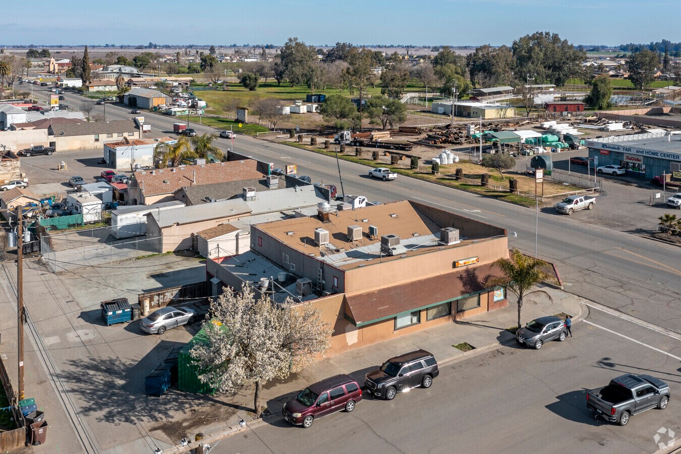 3396 W Mount Whitney Ave, Riverdale, CA 93656 | LoopNet