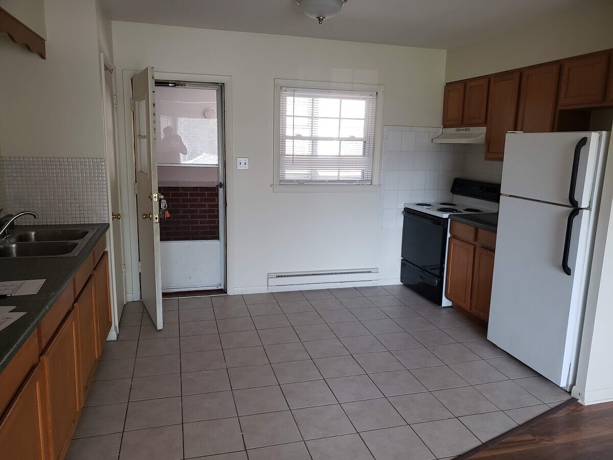 18154 Martin Ave, Homewood, IL 60430 | LoopNet