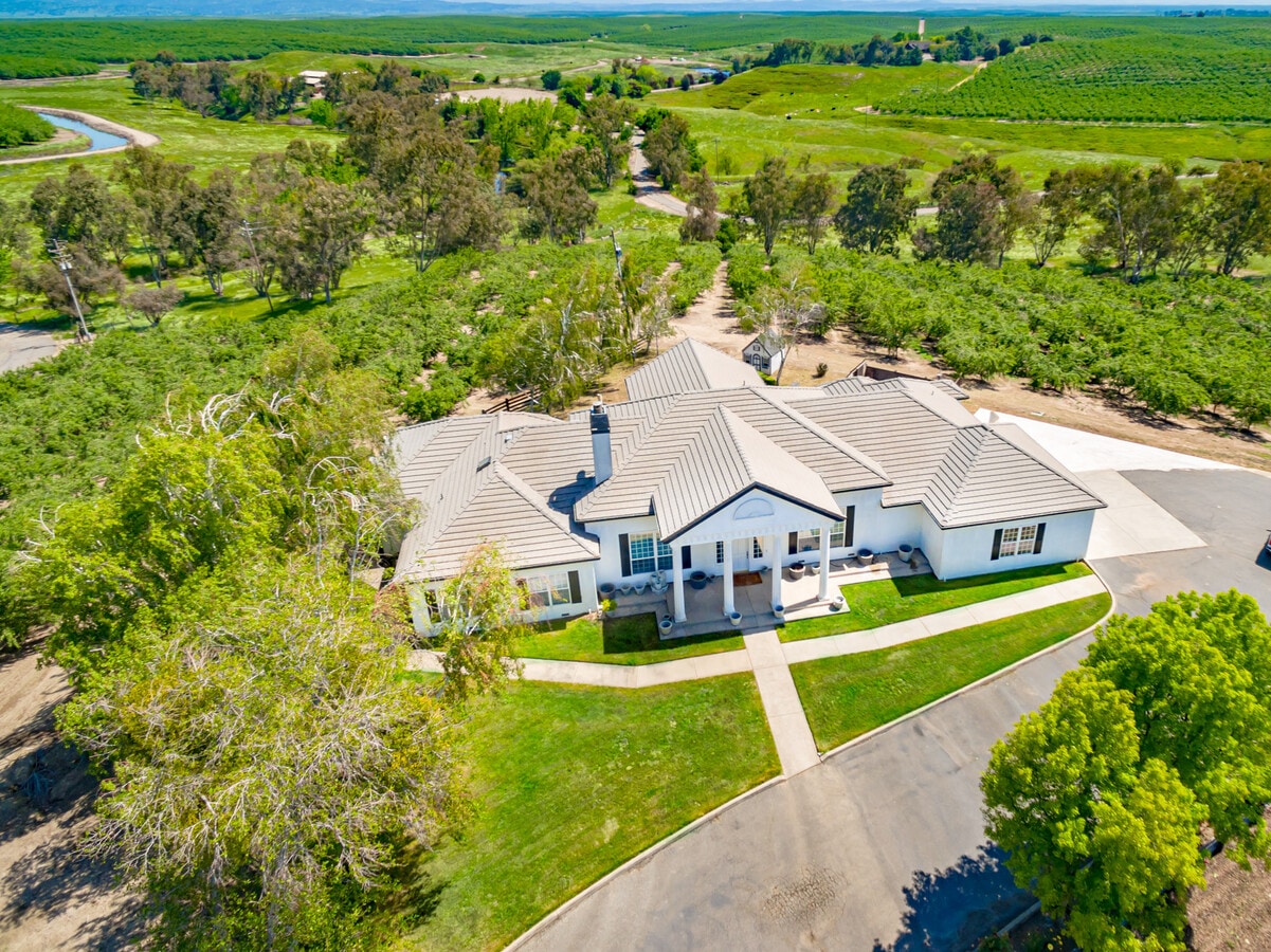 9677 Rodden Rd, Oakdale, CA 95361 | LoopNet