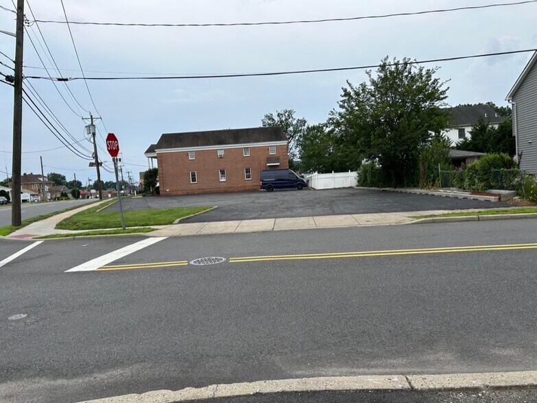 701 Amboy Ave, Woodbridge, NJ 07095 - Office for Sale | LoopNet