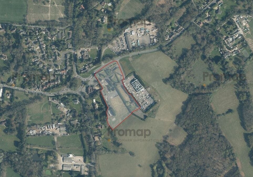 Snow Hl, Crawley, RH10 3DZ | LoopNet