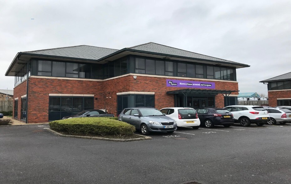 Pilsworth Rd, Bury, BL9 8RN | LoopNet