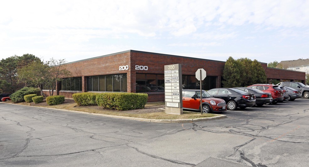 800 Roosevelt Rd, Glen Ellyn, IL 60137 - Glen Hill North | LoopNet