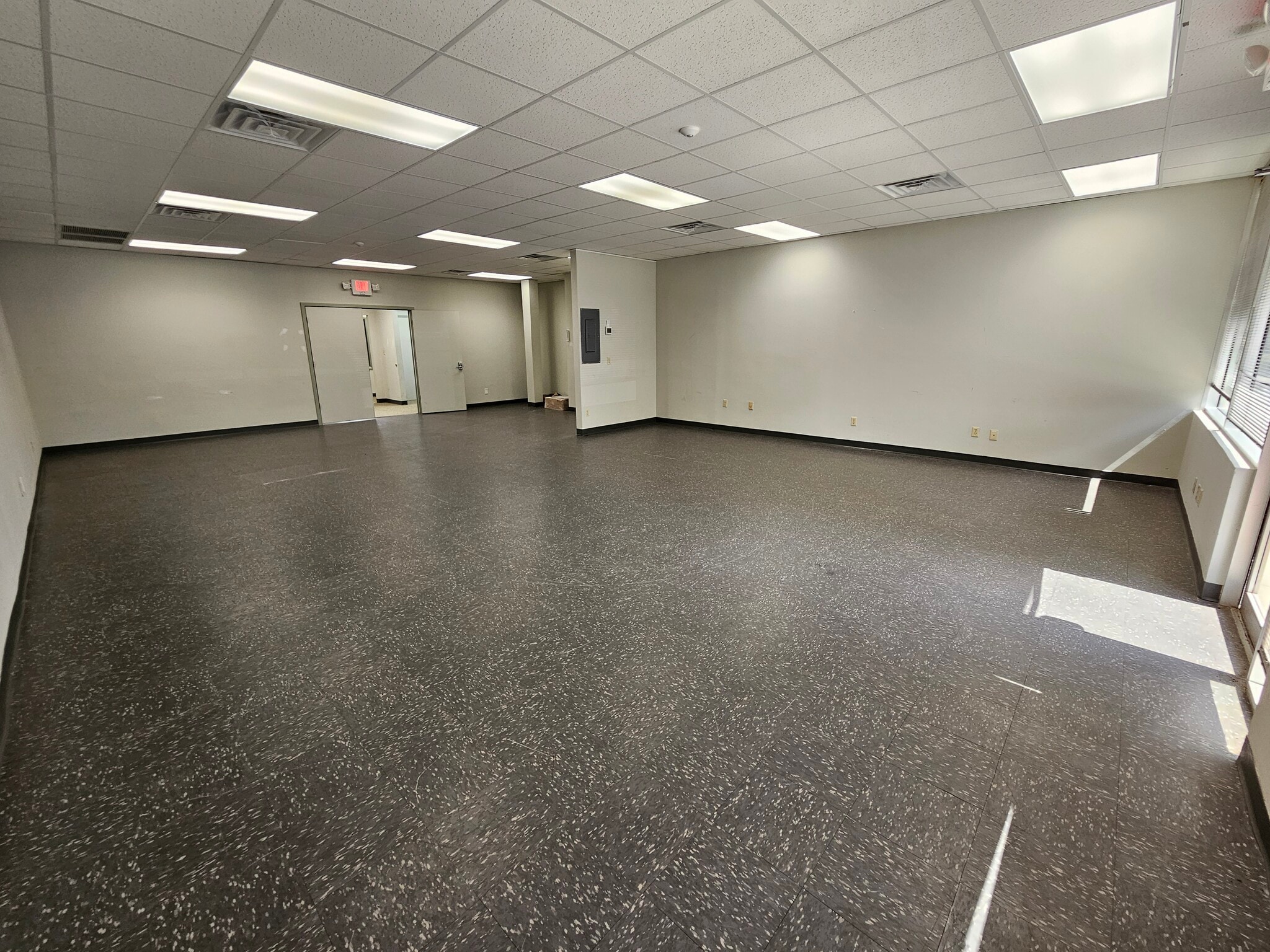 8380 Baymeadows Rd, Jacksonville, FL 32256 - Centurion Square | LoopNet