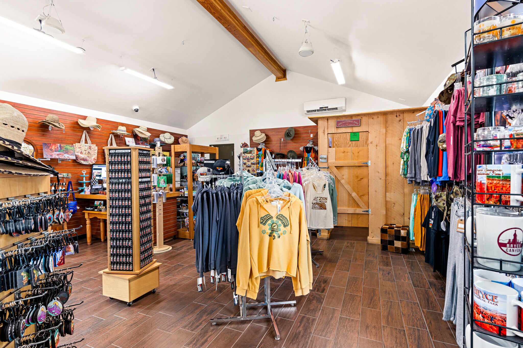 35 Lion Blvd., Springdale, UT 84767 - Hoodoos Mixed Use at Entry to ...