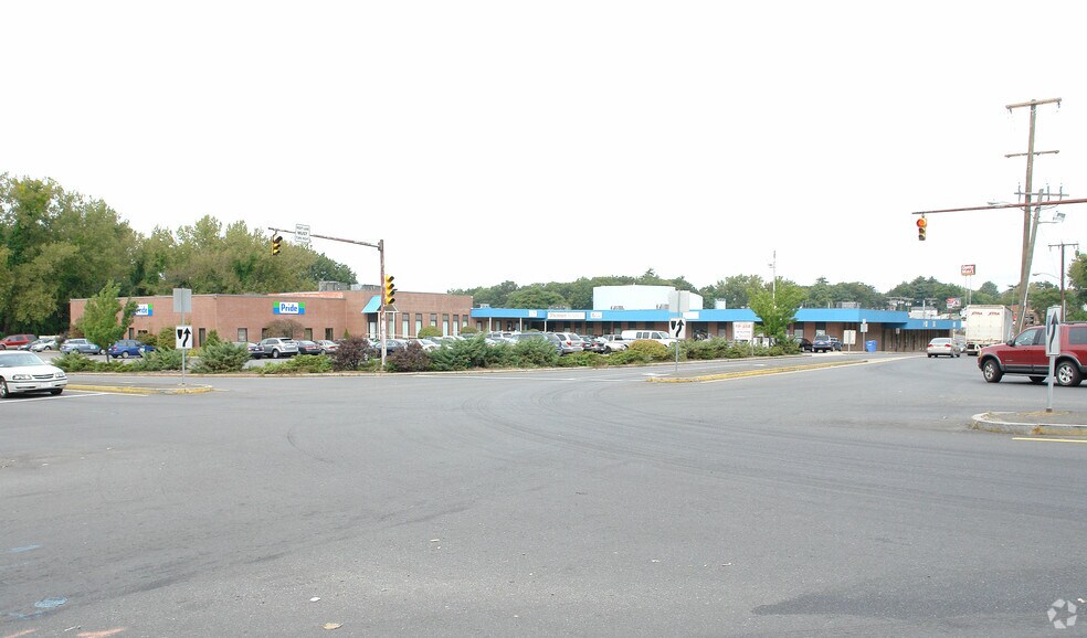 40-60 Robbins Rd, Springfield, MA 01104 | LoopNet