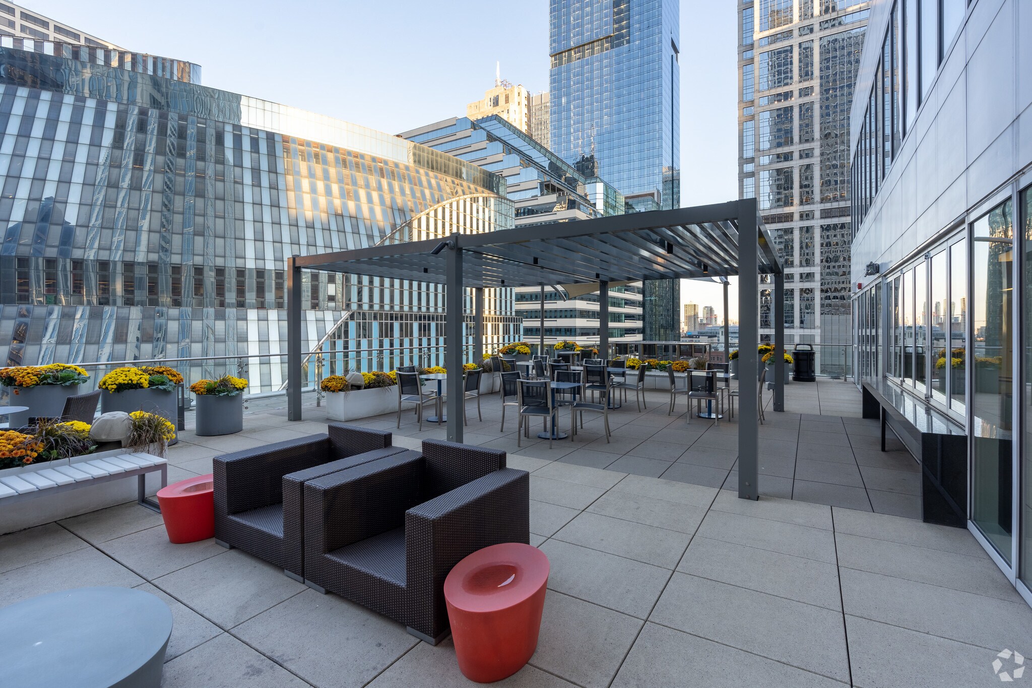 161 N Clark St Chicago IL 60601 Grant Thorton Tower LoopNet
