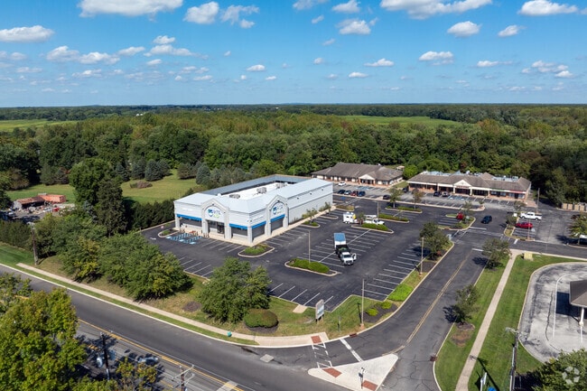 Shopping Centers for Sale | LoopNet