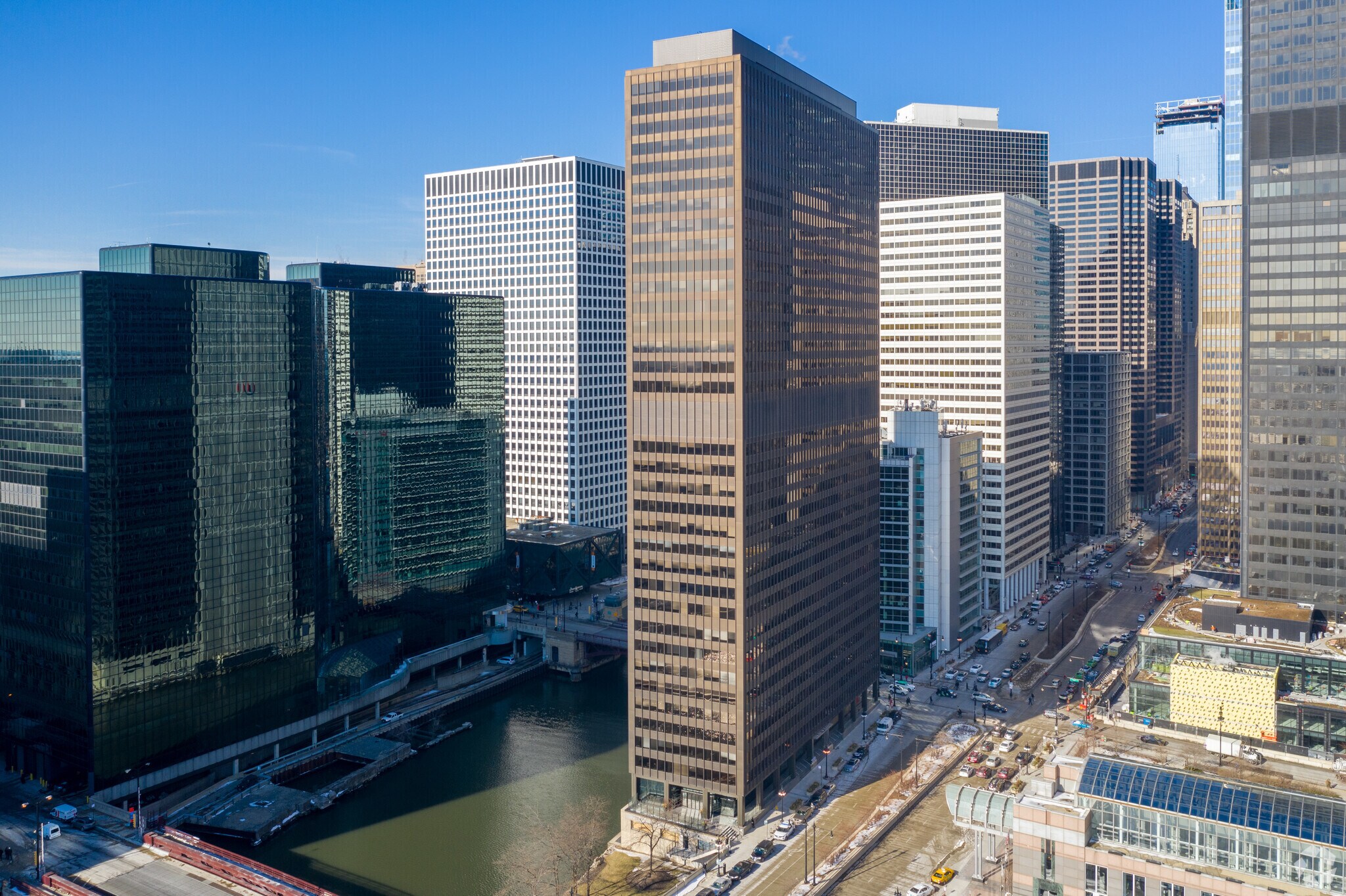 300 S Wacker Dr, Chicago, IL 60606 - 300 South Wacker | LoopNet