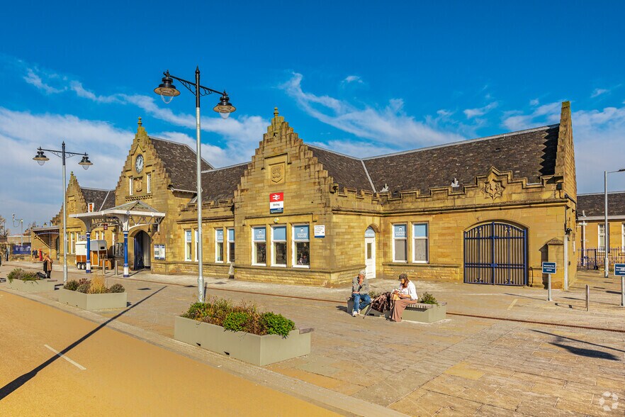 19 Goosecroft Rd, Stirling, FK8 1PF | LoopNet