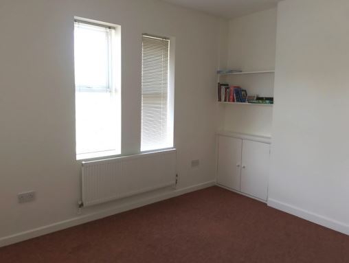 19 Approach Rd, London, SW20 8BA | LoopNet