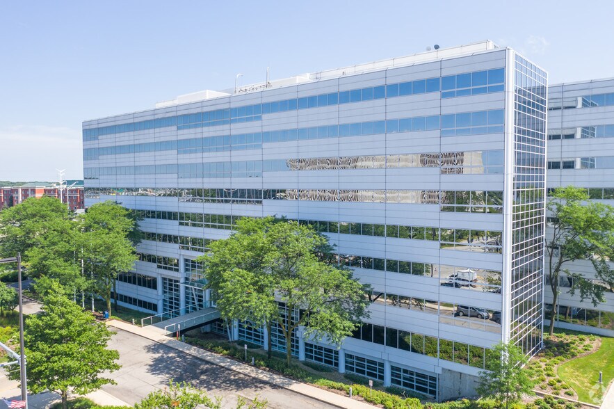 1111 W 22nd St, Oak Brook, IL 60523 - Office for Lease | LoopNet.com