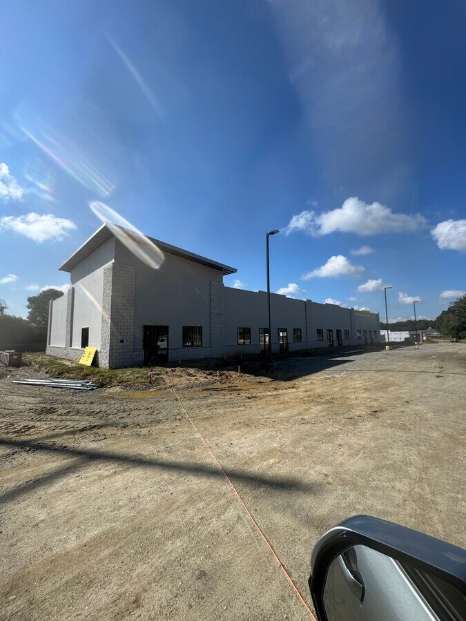 408 Airport rd, Kinston, NC 28504 - Pinnacle Storage Flex Warehouse ...