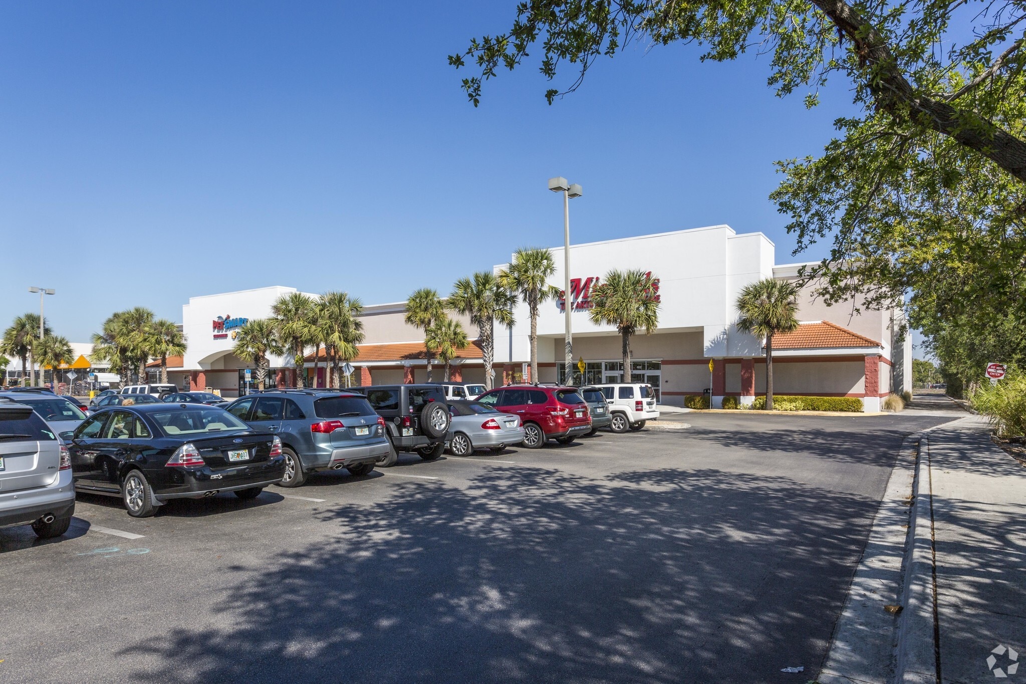 2251 Pine Ridge Rd, Naples, FL 34109 - Home Depot Plaza | LoopNet