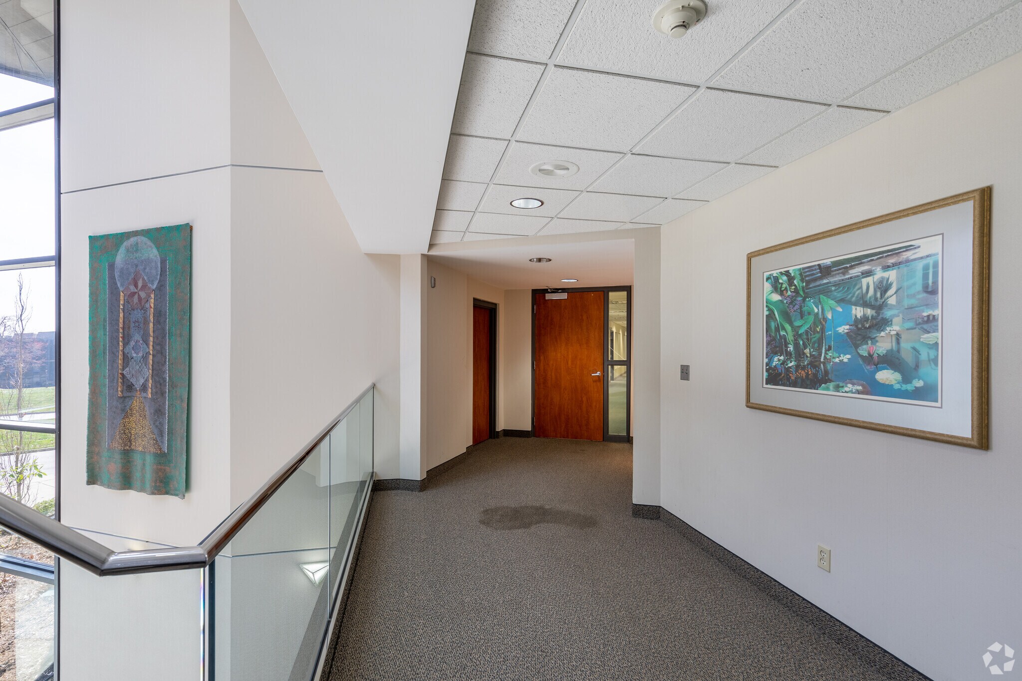 10401 Linn Station Rd, Louisville, KY 40223 - Plainview Center | LoopNet