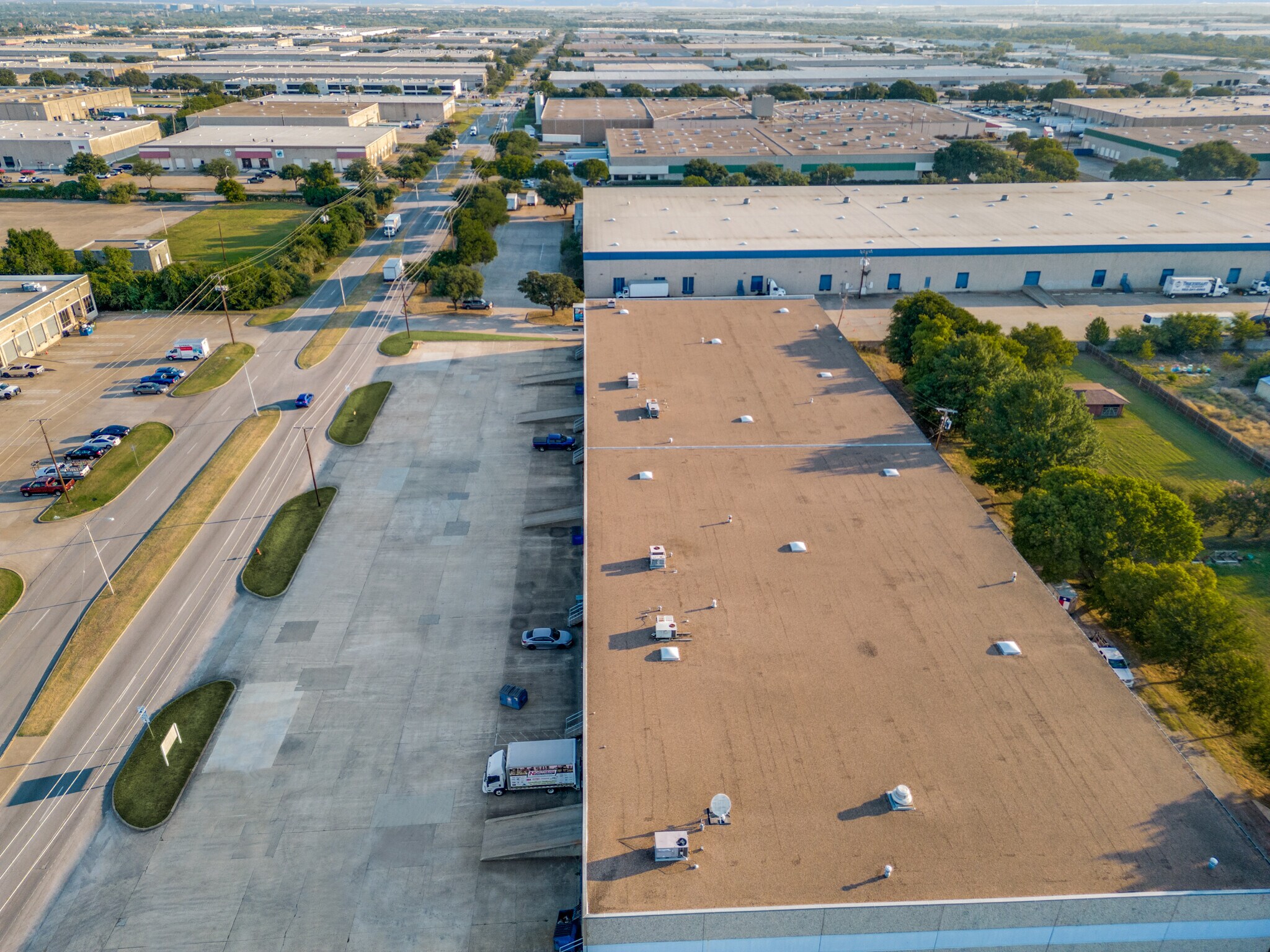 1922-1938 N Great Southwest Pky, Grand Prairie, TX 75050 - Industrial for Lease | LoopNet