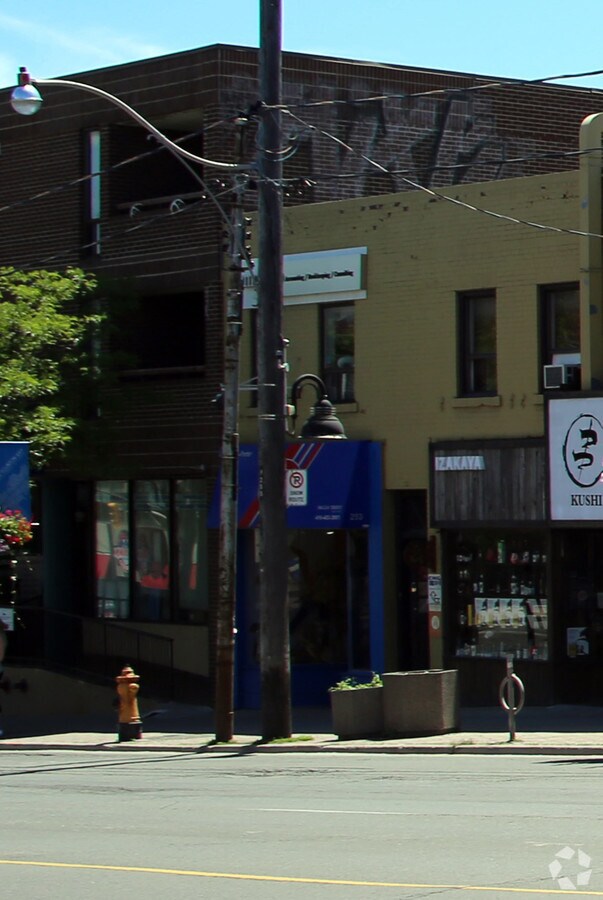 253 Eglinton Ave W, Toronto, ON M4R 1A7 | LoopNet