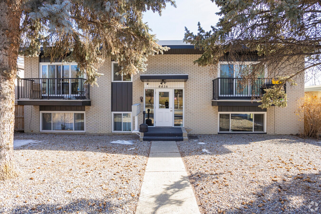 4416 4 St NW, Calgary, AB T2K 1A2 | LoopNet
