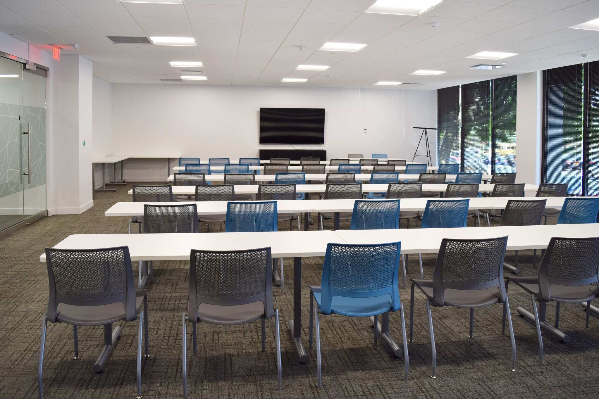 3701 Algonquin Rd, Rolling Meadows, IL 60008 - Crossroads | LoopNet