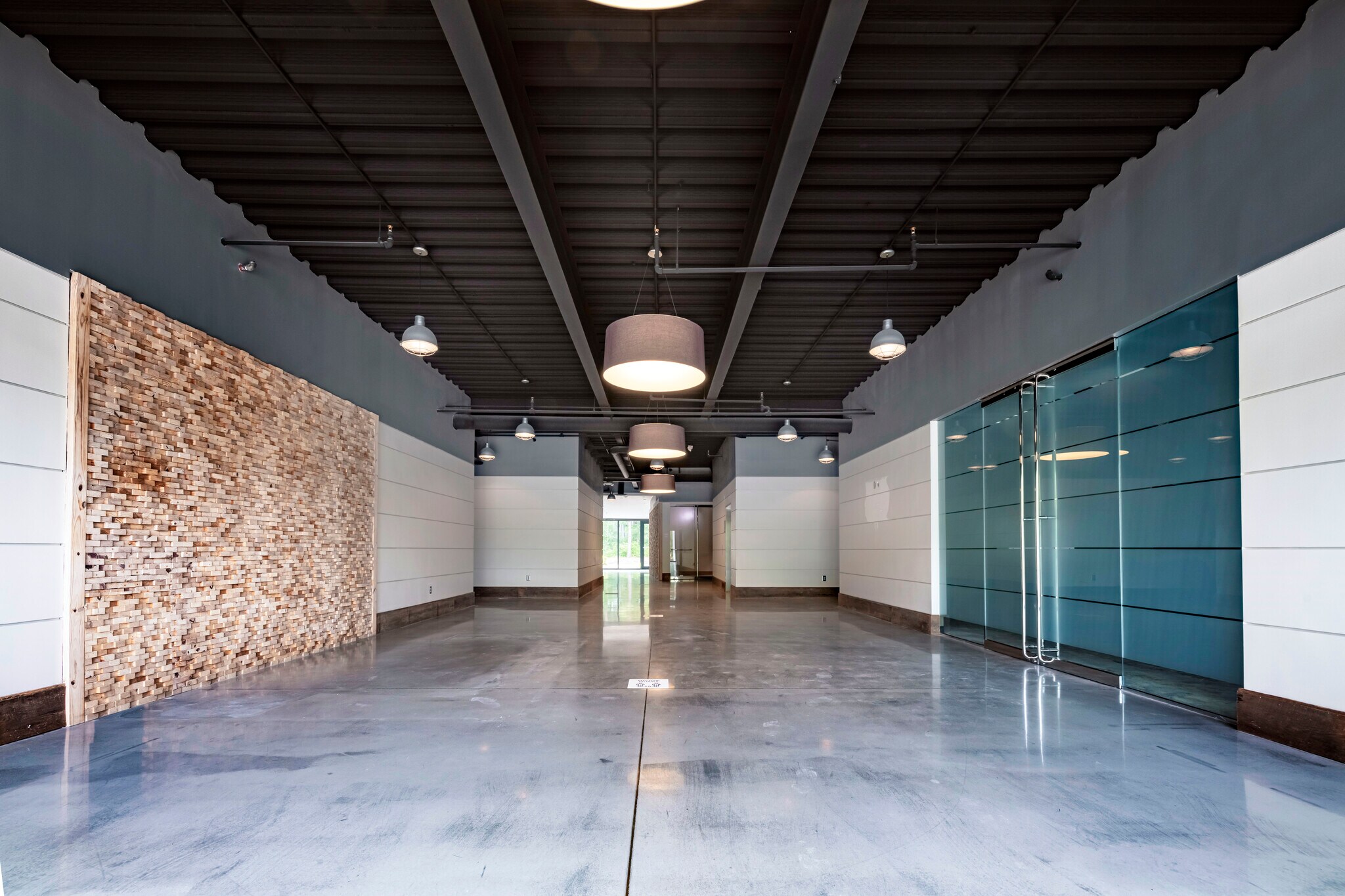 1990 Vaughn Rd, Kennesaw, GA 30144 - Barrett Summit | LoopNet