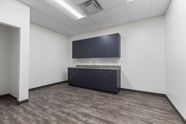 JLL - Miami Commercial Listings & Brokers | LoopNet