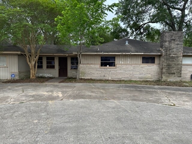 9329 Long Point Rd, Houston, TX 77055 - Retail for Sale | LoopNet
